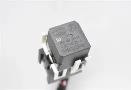 CONTACTOR